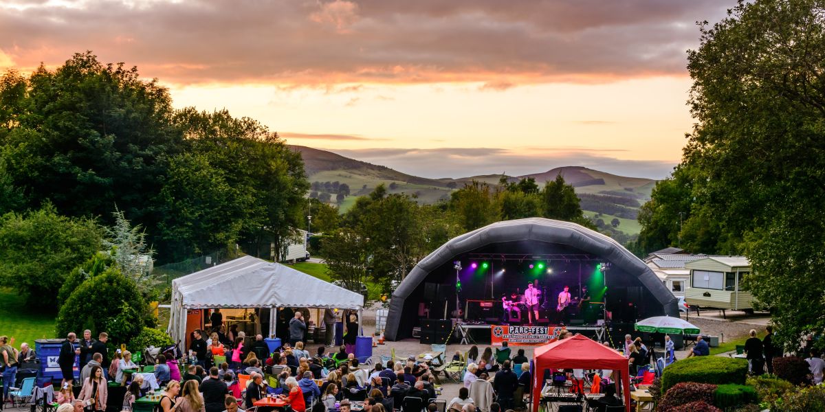 Holiday Parks North Wales | ParcFarm Holiday Park Near Mold